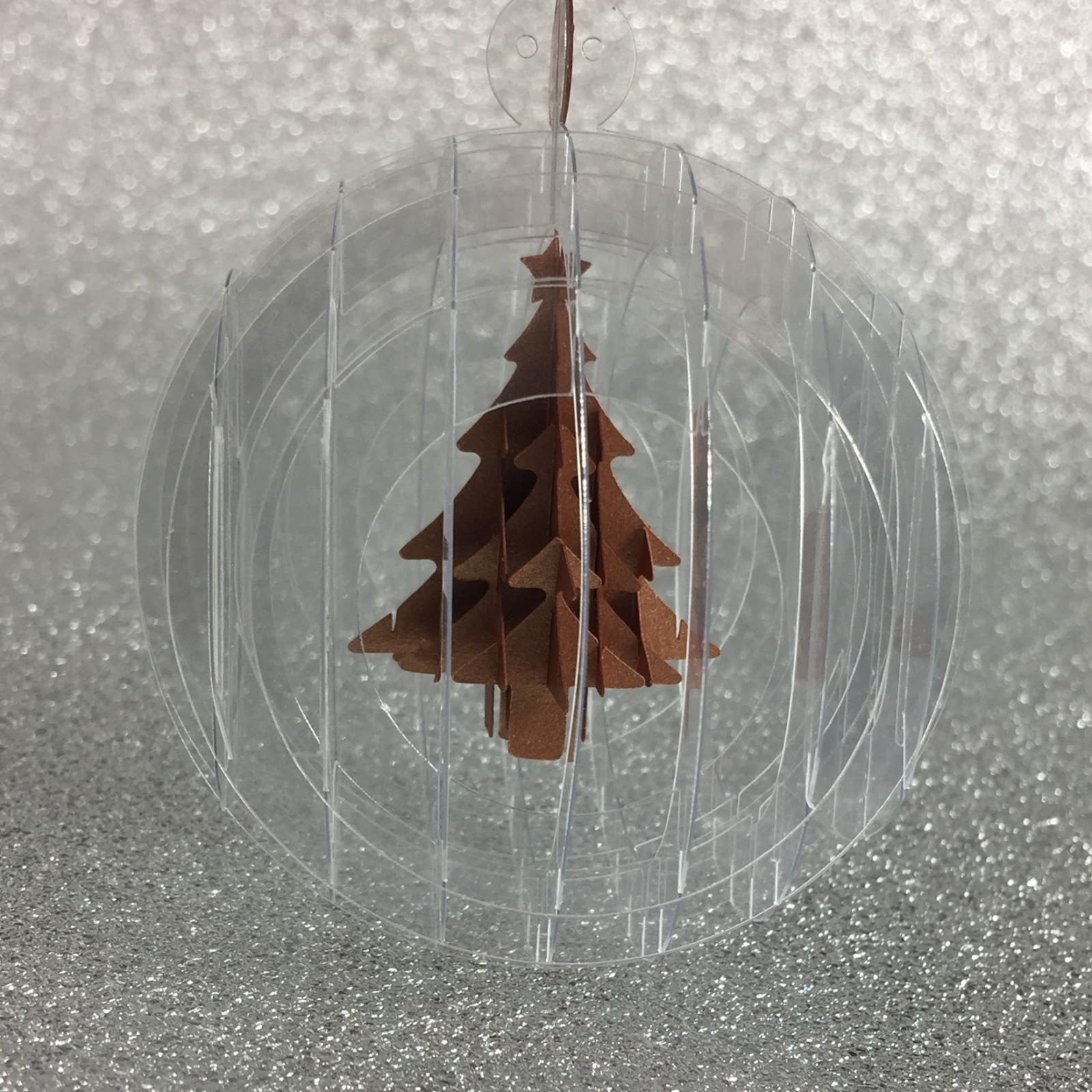 Silhouette UK: Sliceform Christmas Tree with FREE Cut File - 2nd Day of ...