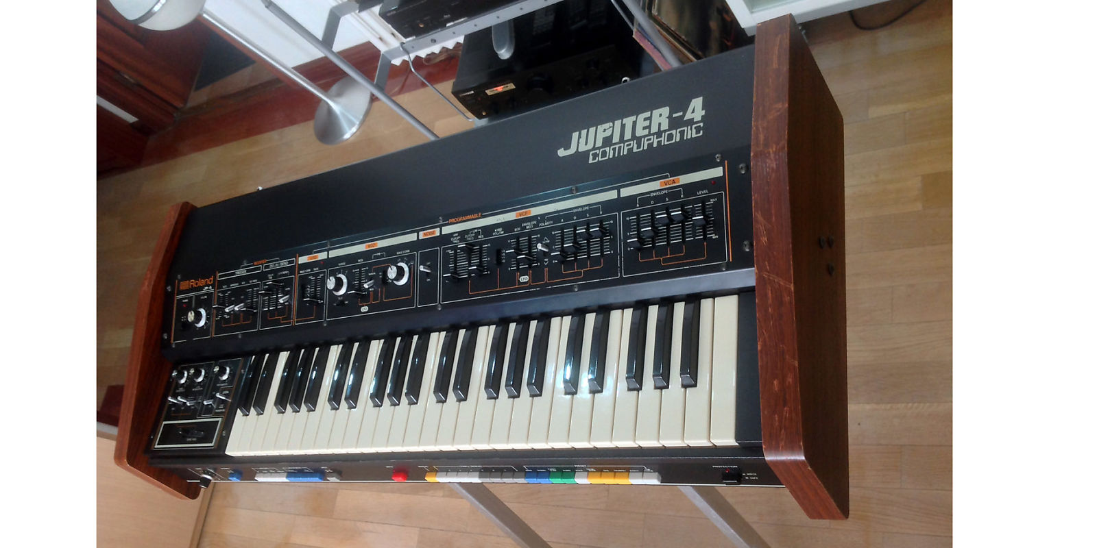 MATRIXSYNTH: Roland Jupiter 4 Polyphonic Synthesizer SN 084737