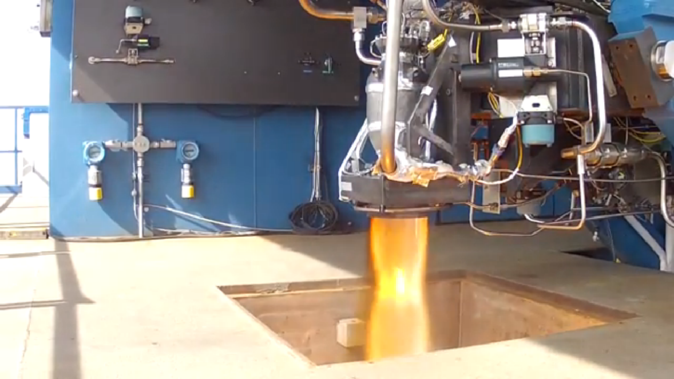 News Spazio: Certificazione al volo per i motori Superdraco della nuova ...