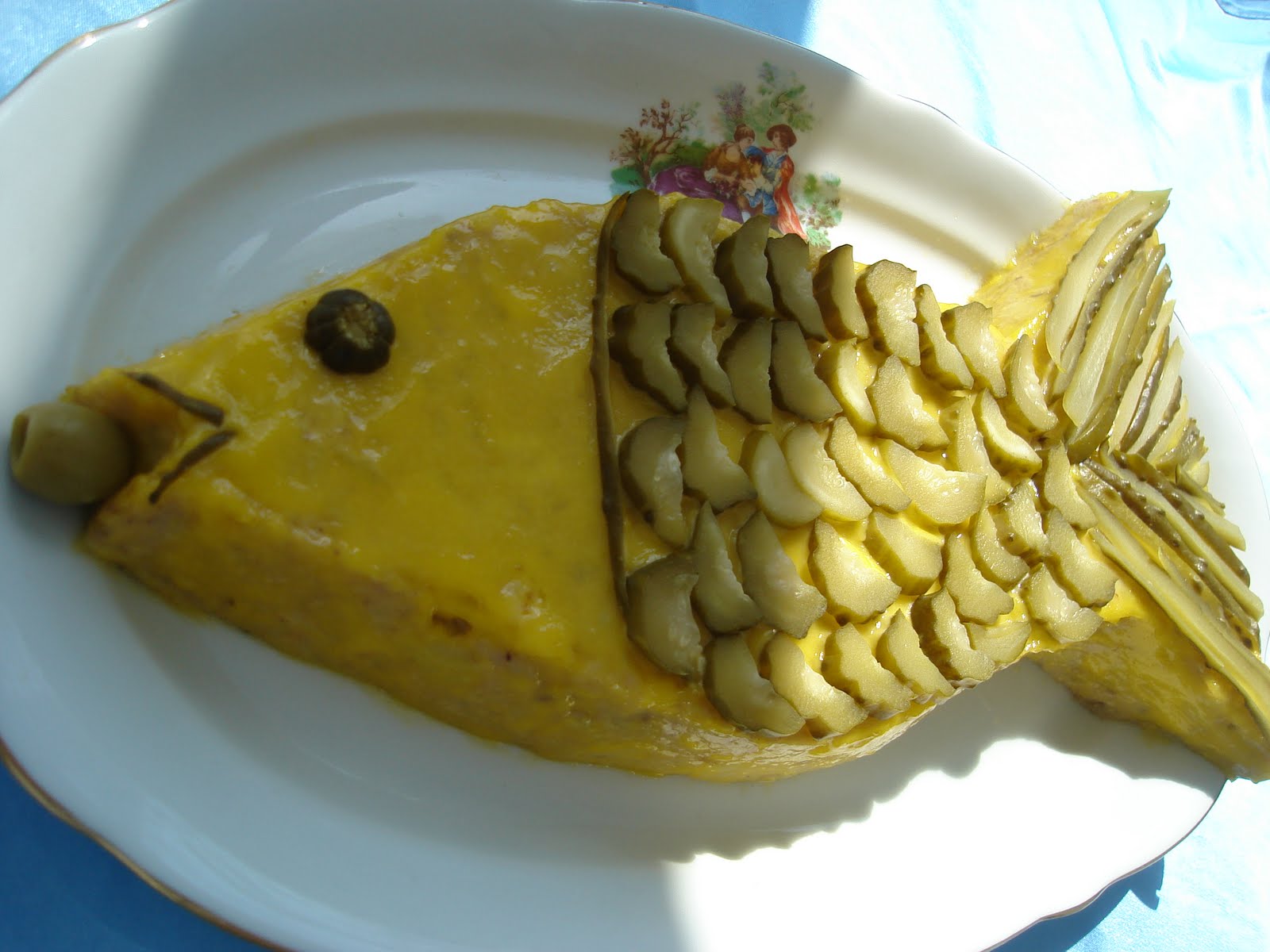 Pe masa din bucatarie: Peste fals sau salata de peste