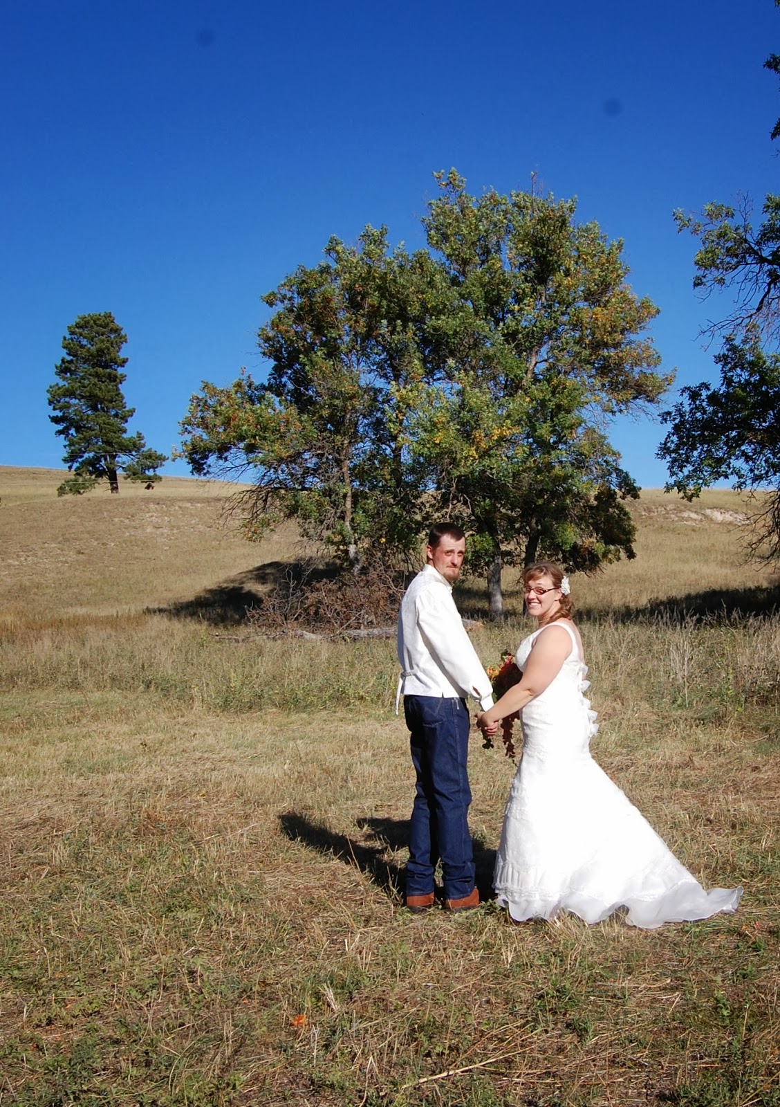 Nana Porcupine: Our first "COW PASTURE" wedding