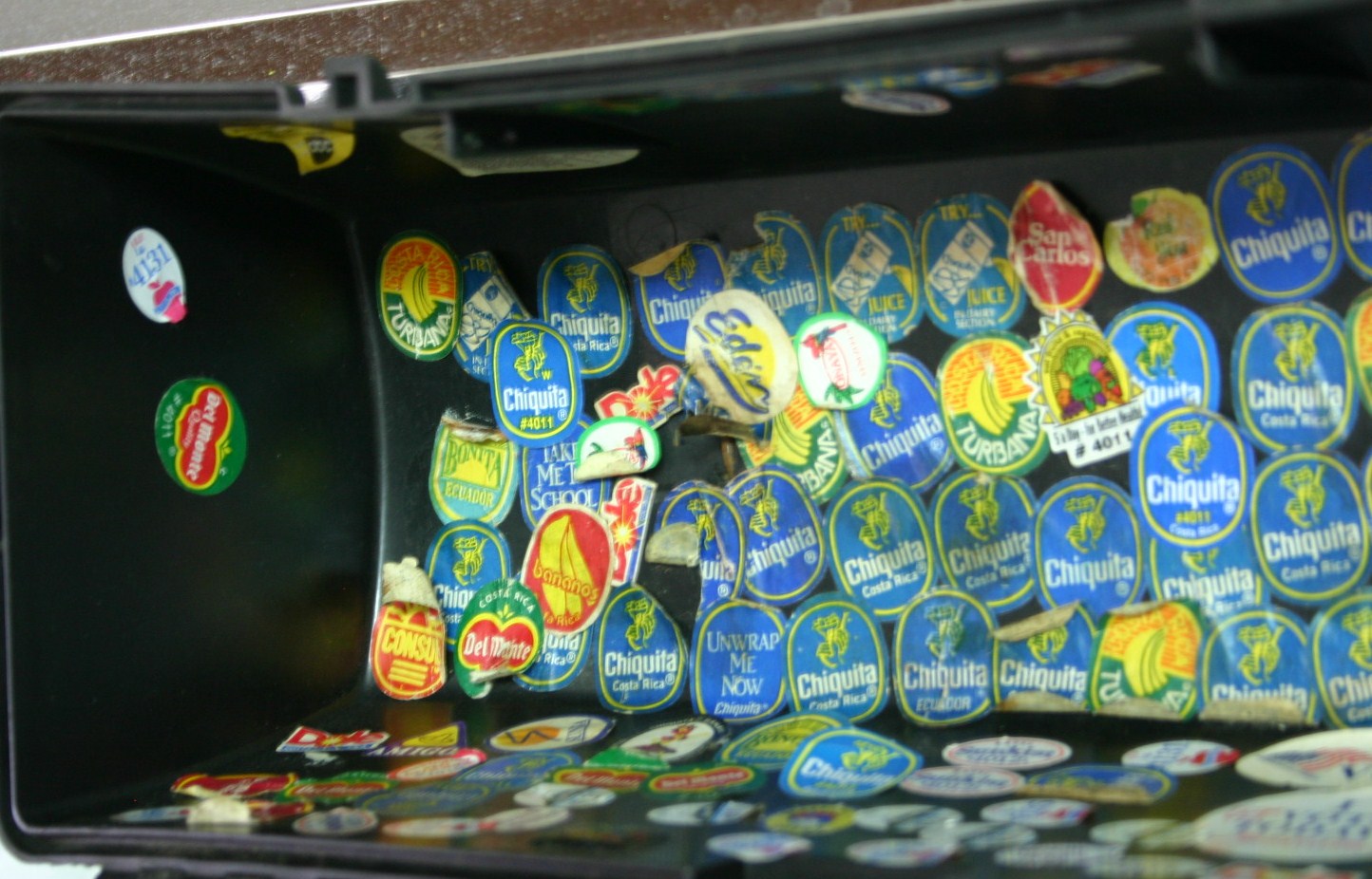 SueRaypole.com: BANANA STICKERS