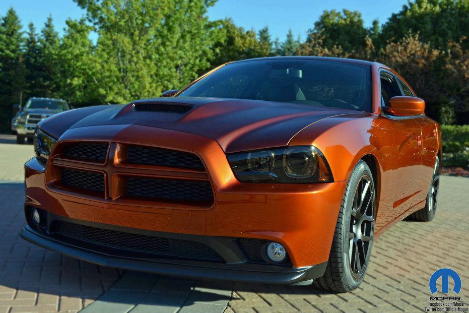 Mopar Drops the SRT Viper's V10 Into the Dodge Charger | NewsAutomagz