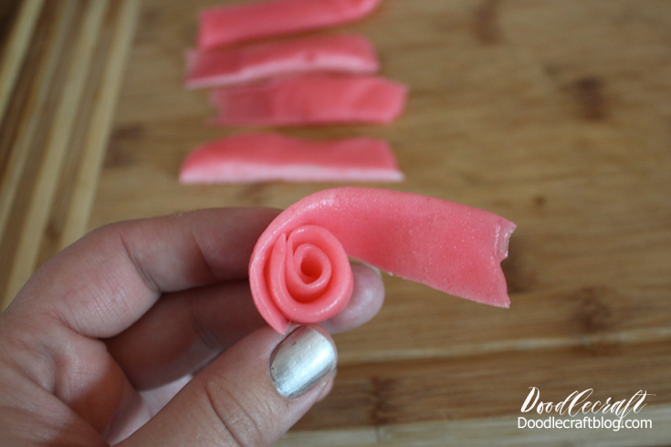 Easy Edible Roses on Cupcake Tutorial!