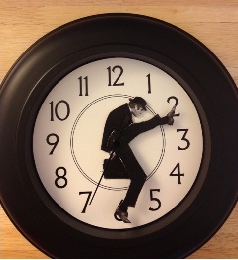 De Tudo Um Pouco....: Monty Python’s Ministry of Silly Walks: The Watch