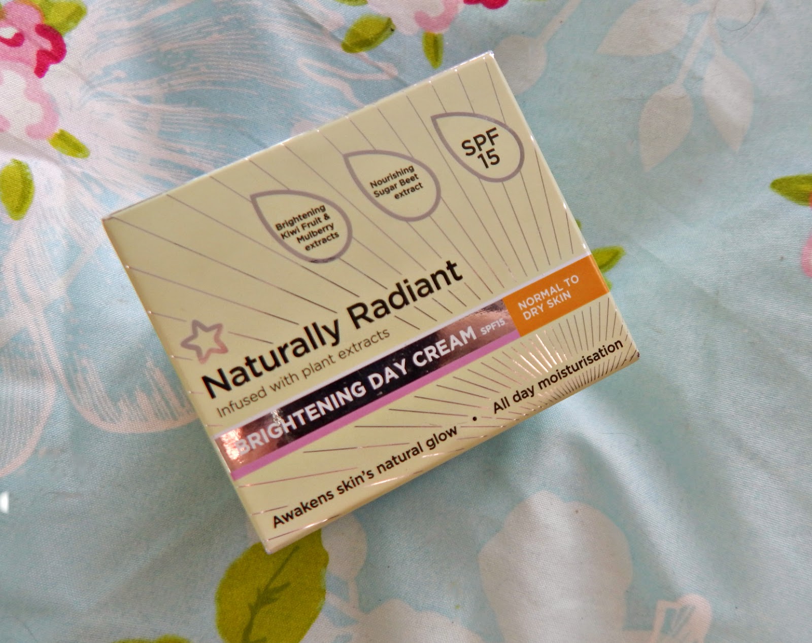 Superdrug Naturally Radiant Brightening Day Cream - what lauren did today