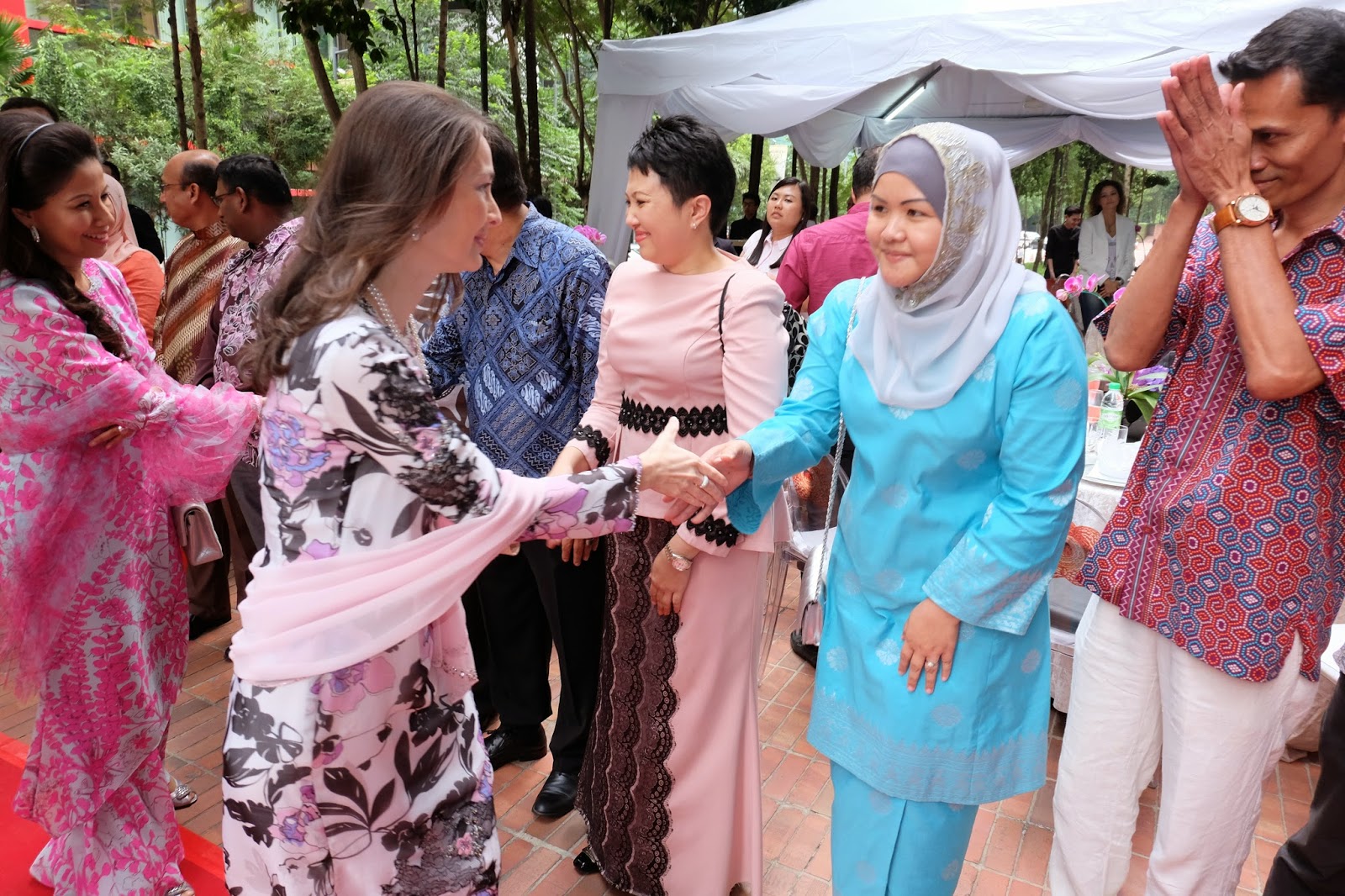 Kee Hua Chee Live!: HER ROYAL HIGHNESS THE SULTANAH OF PERAK, DYMM RAJA ...