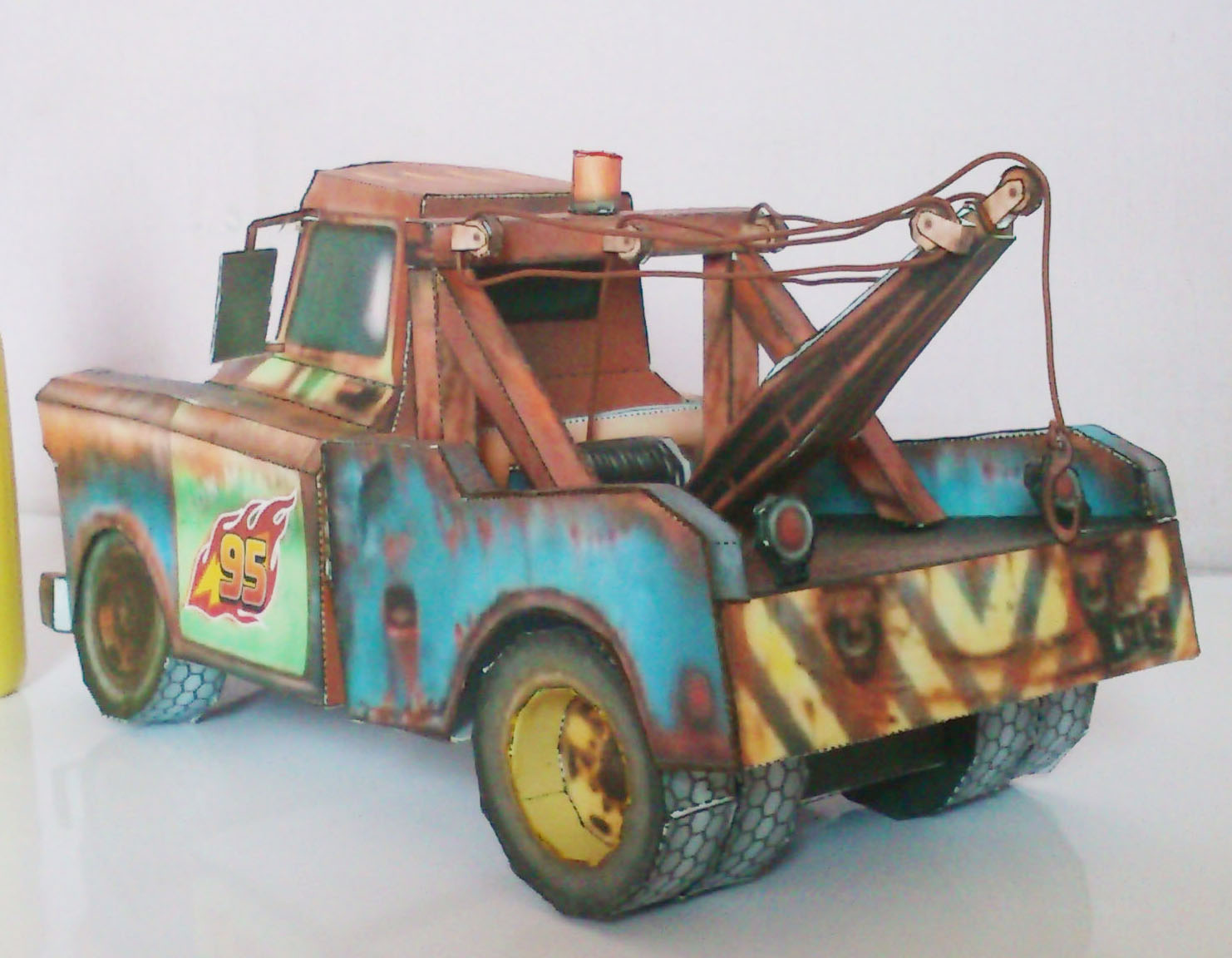 Wongday Papercraft: Tow Mater Papercraft