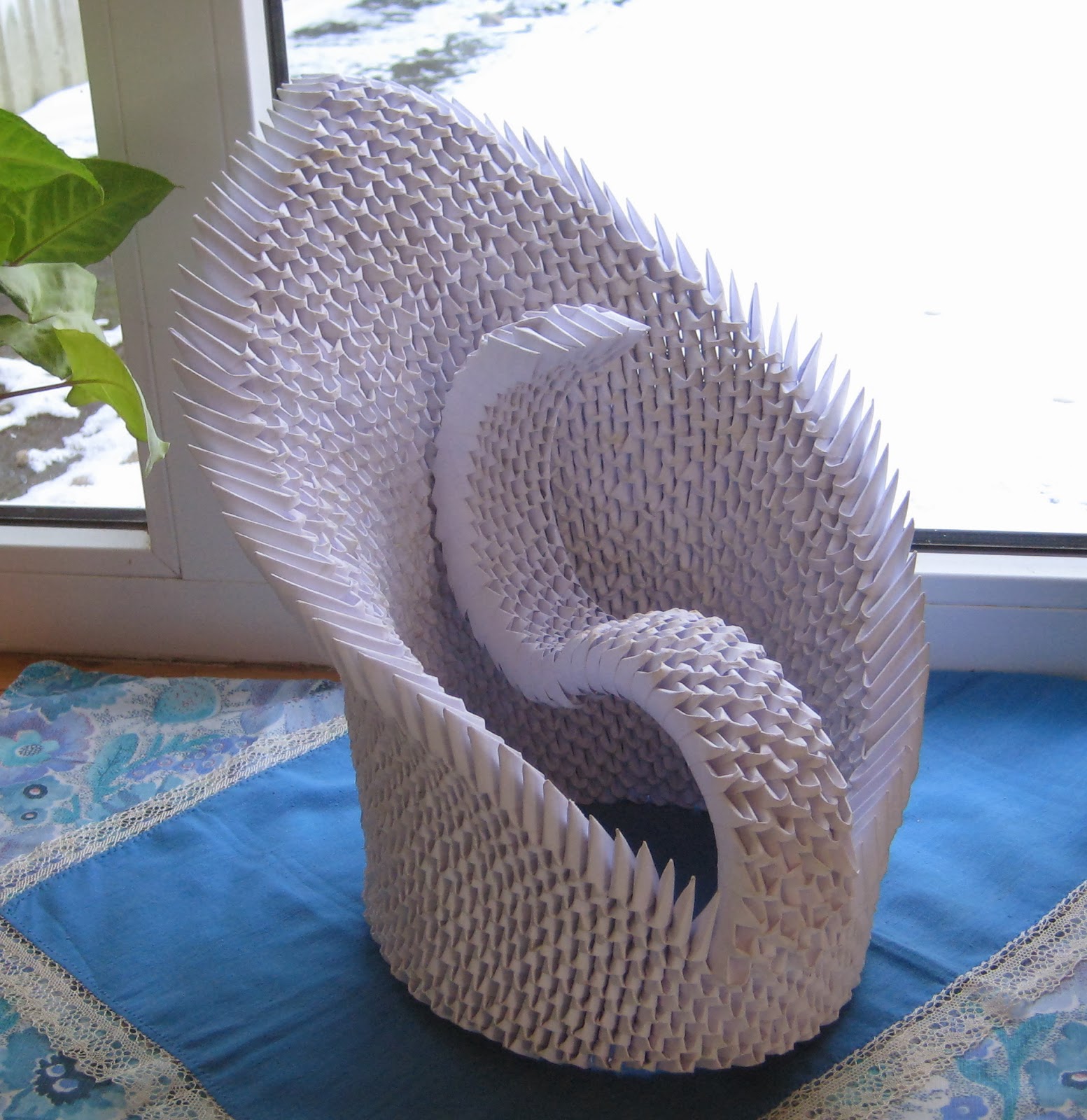 Raamatuklubi Värvuke: Kroonijuveel - valge luik