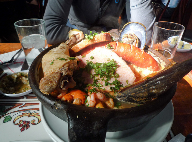 Mauro Cocina: CURANTO EN OLLA O PULMAY