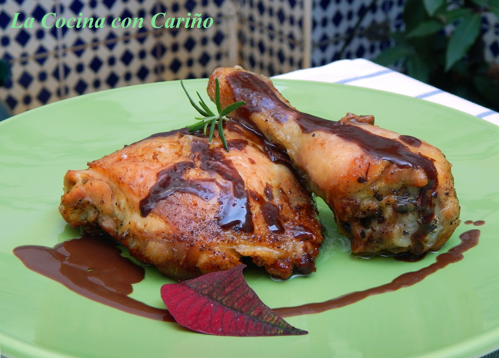 POLLO AL HORNO CON SALSA DE CHOCOLATE