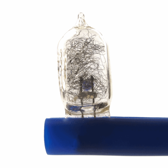 KniPPsen: Flash bulbs