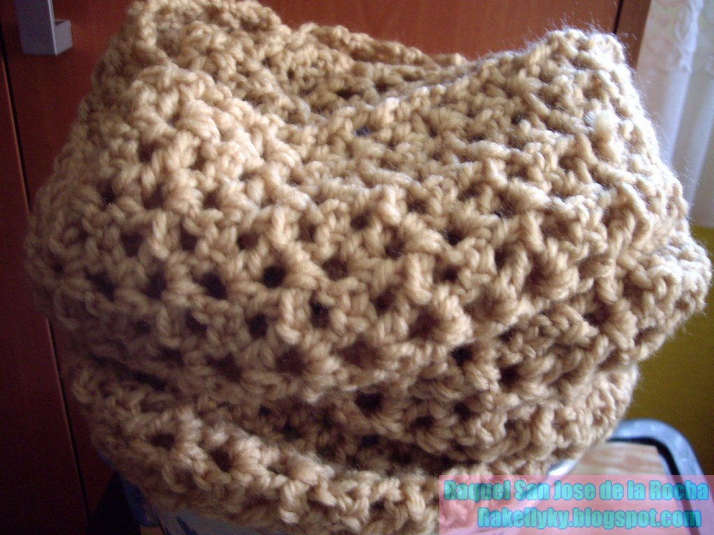 Rakellyky: Bufanda cerrada en camel