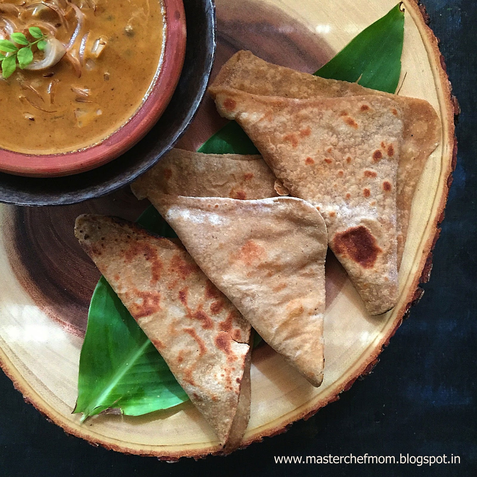 MASTERCHEFMOM: Madakku Chapathi Recipe | Folded Flat Bread Recipe from ...