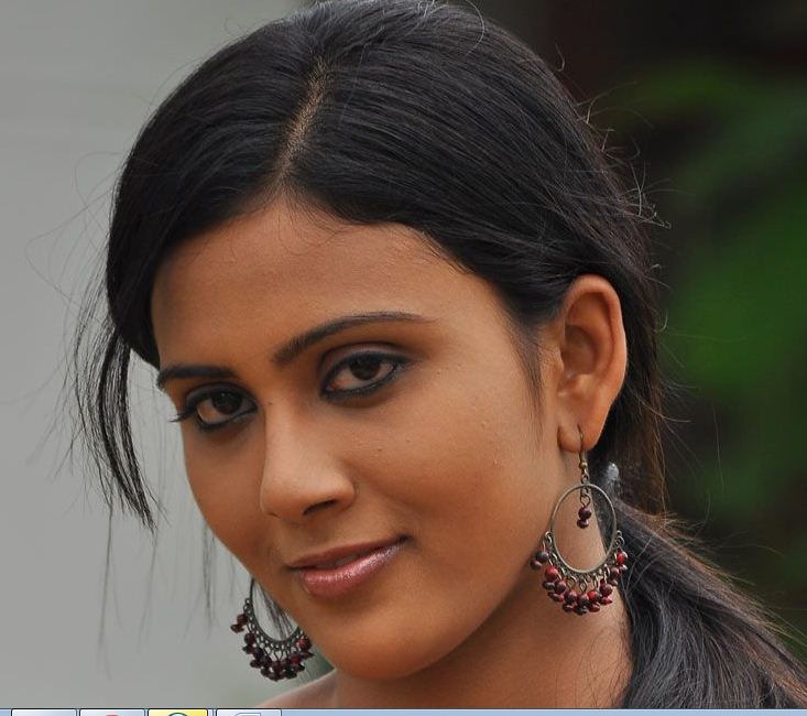 Kollywood Bollywood Tollywood: Actress Dharshana