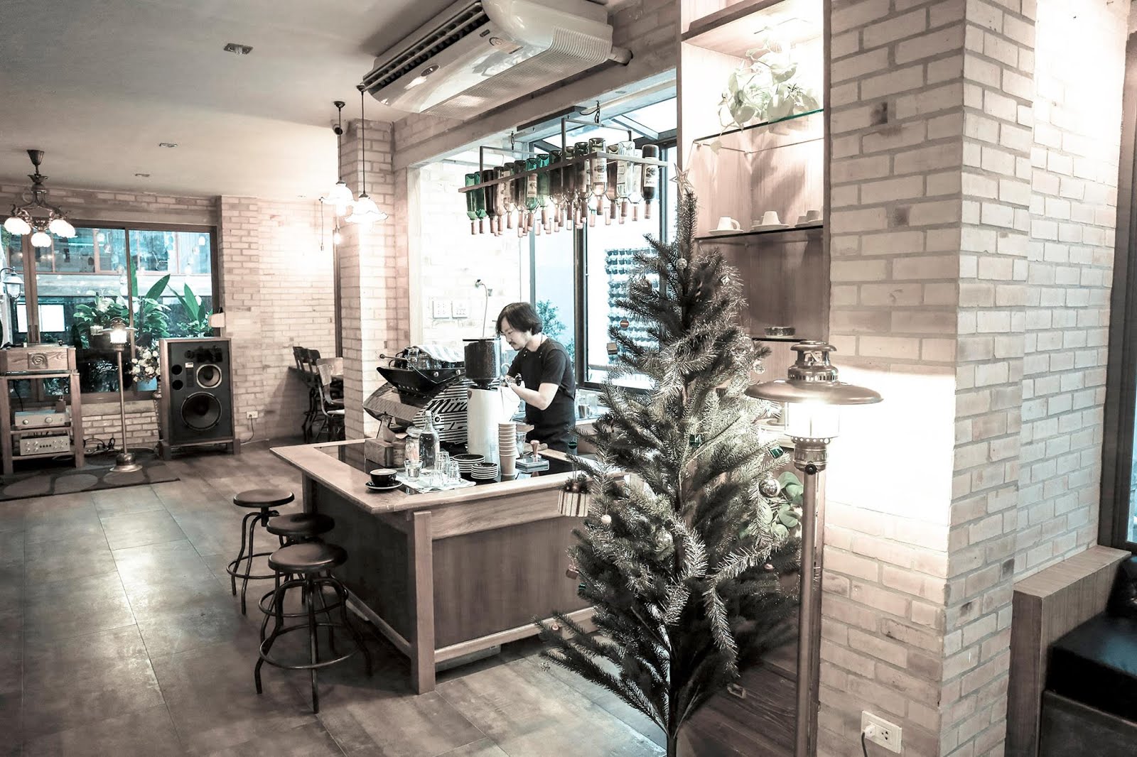 Audiophile level coffee intake!? – M & S | Ultimate High-Fidelity