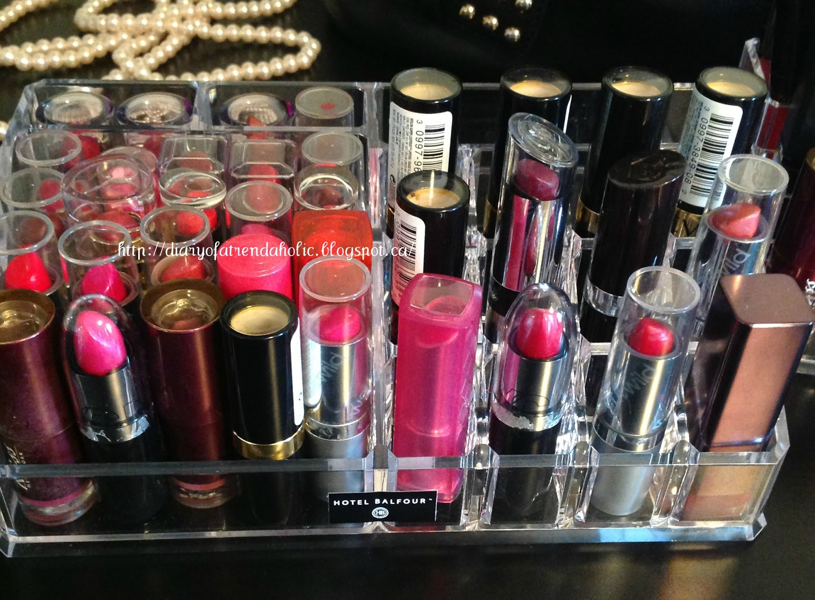 Diary of a Trendaholic : Makeup Storage Ideas and Containers