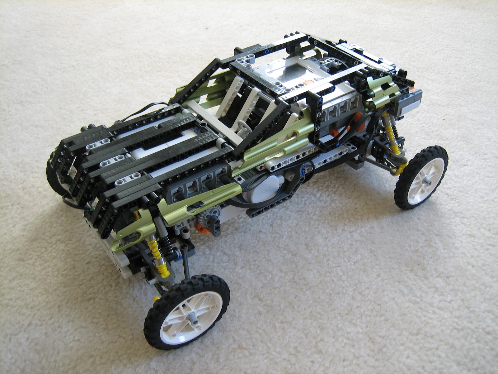 LEGOs and Robots: Four Wheel Drive Car Super Addition V3