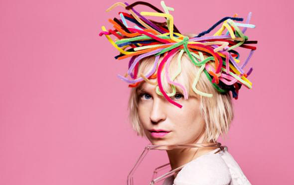 Otro estreno de ‘El gran Gatsby’: ‘Kill And Run’ de Sia | One Hit ...