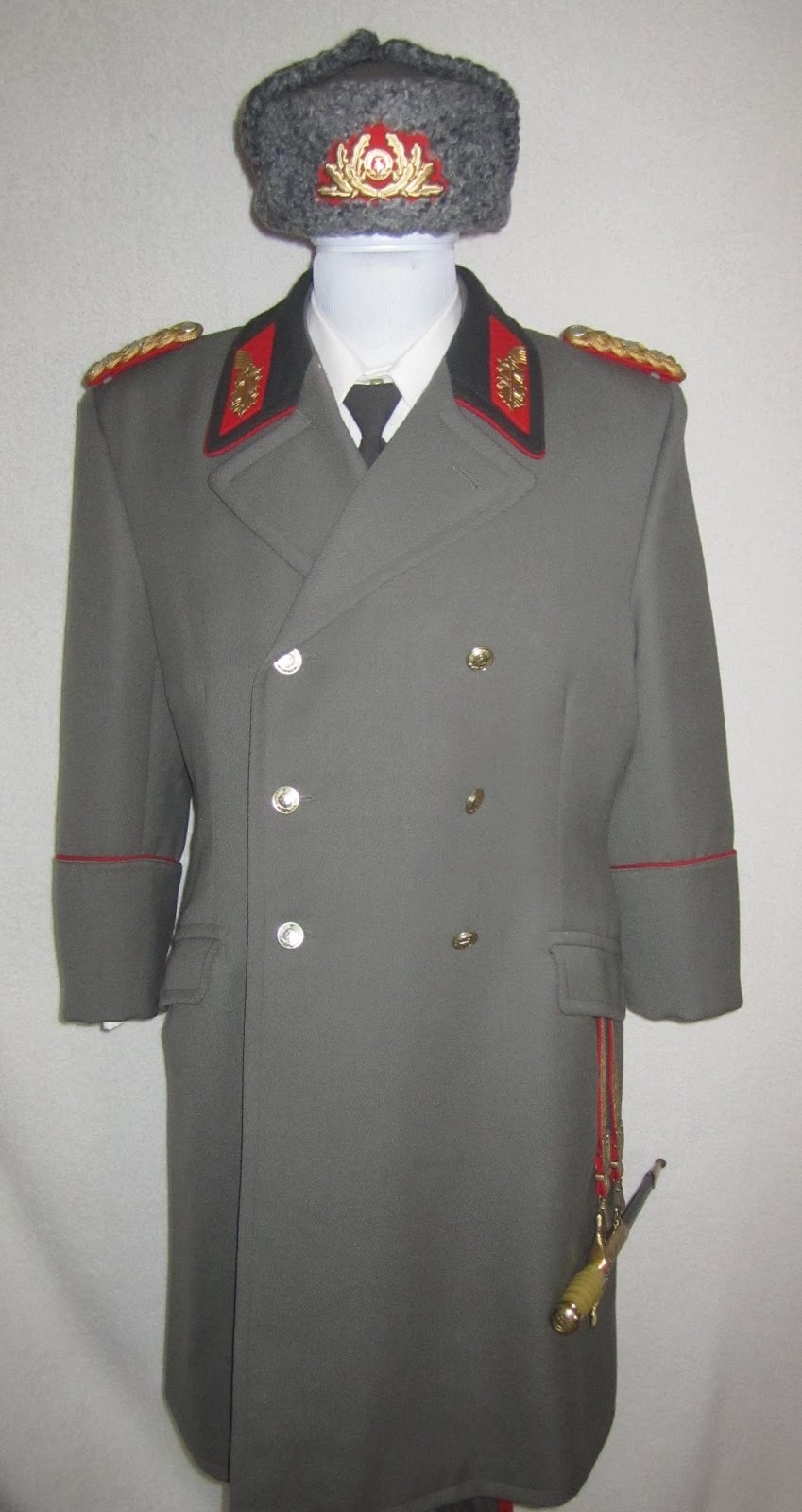Uniformen der DDR: NVA Generalleutnant Landstreitkräfte Wintermantel ...