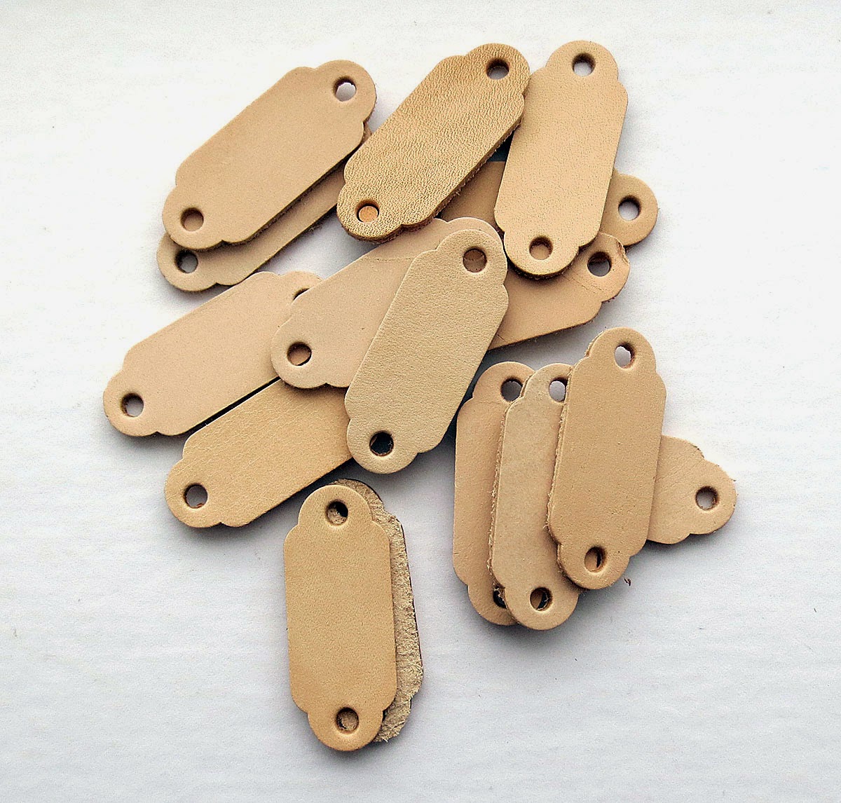 Art Bead Scene Blog: Tutorial Tuesday: Mini Leather Links and Art Bead ...