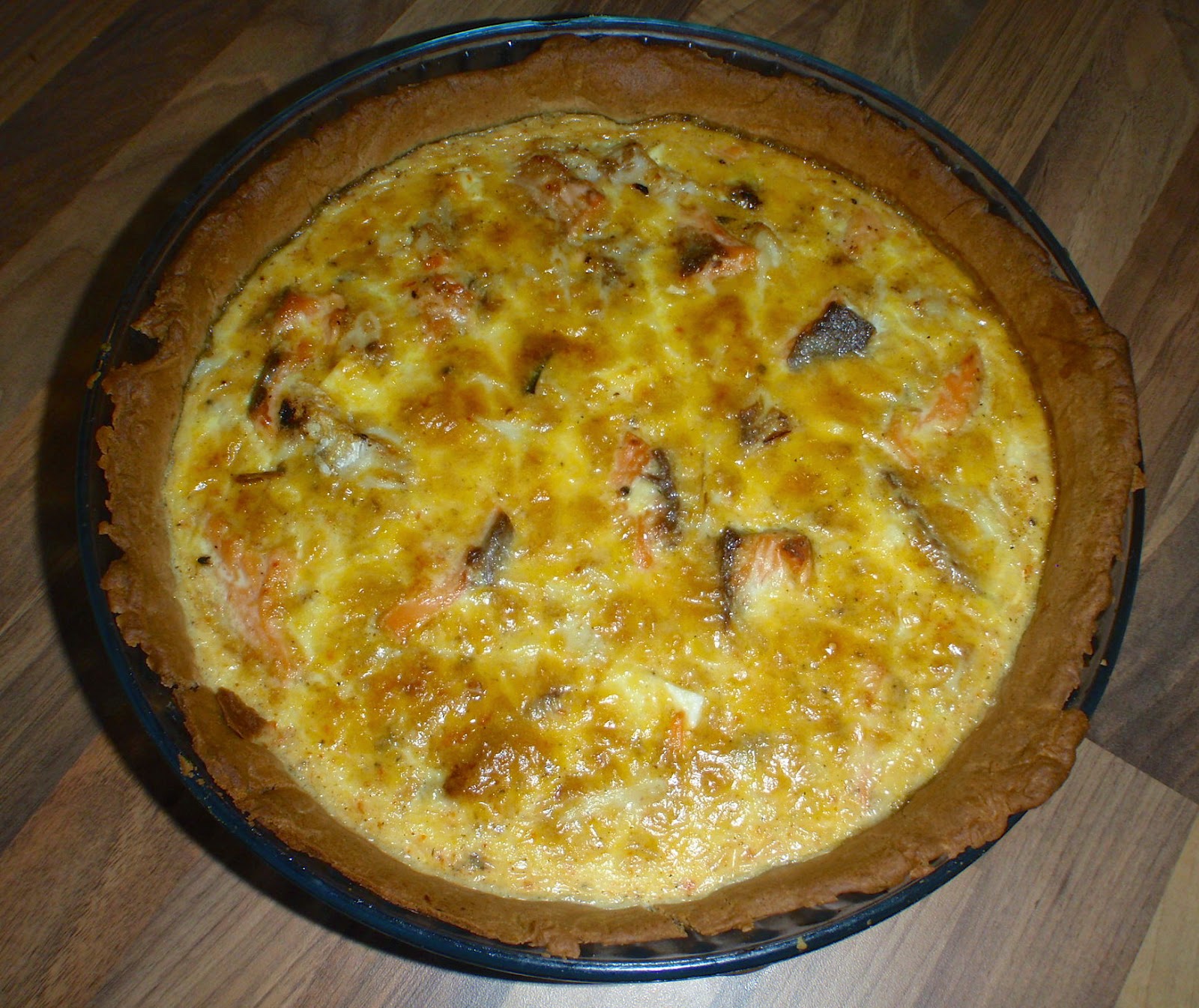 Friends & Foodies Forever: Bass and Salmon Quiche
