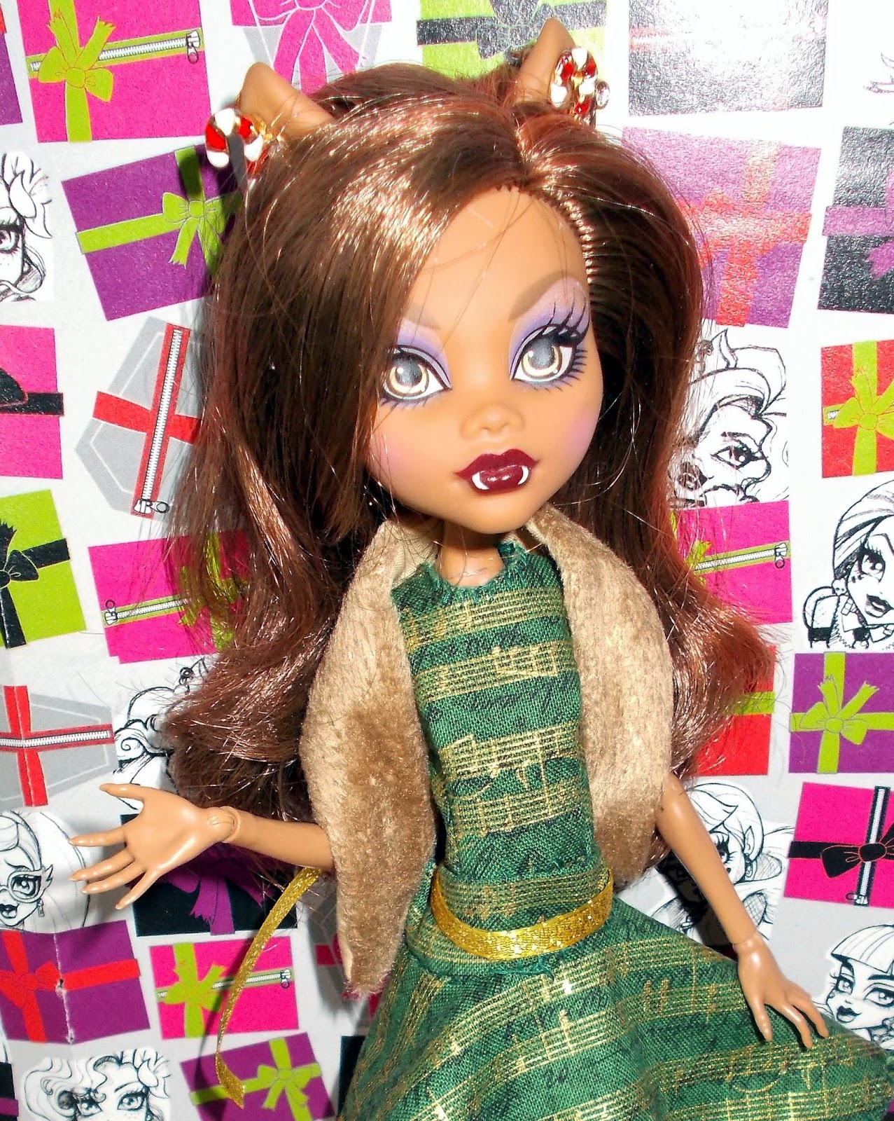 Calaminthes Clawdeen & Fashiondoll Friends: New Christmas Outfits And A ...