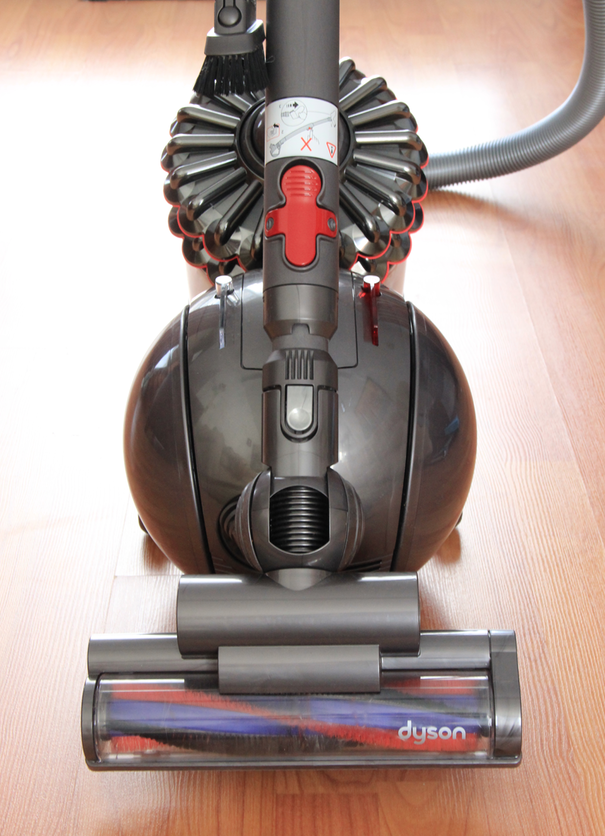 Dear Dyson DC78, I Love You! | Toronto Teacher Mom