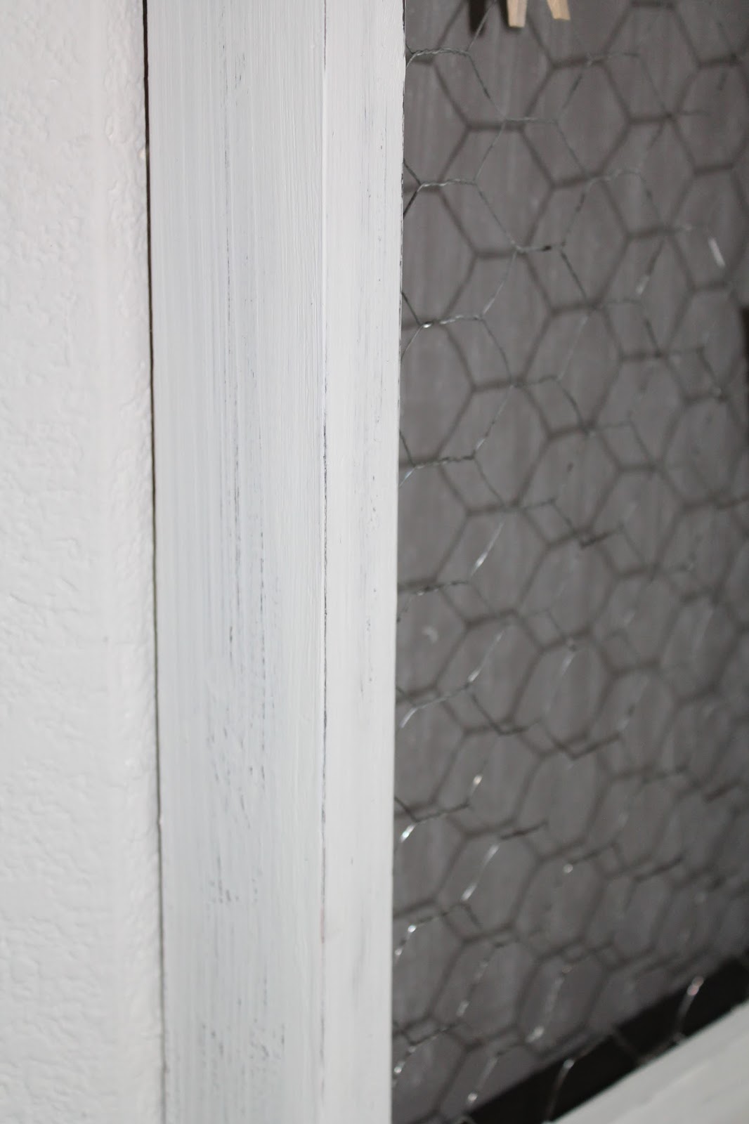 Chicken Wire Memo Box Makeover