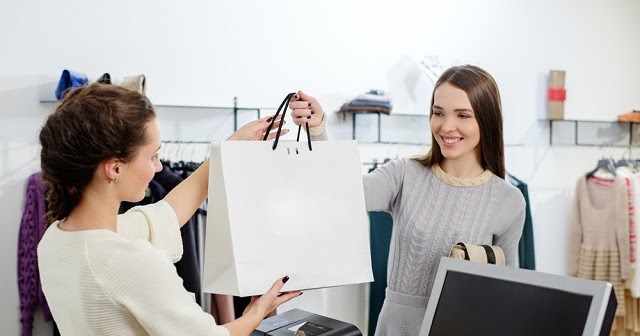 Revista Empleo: Vendedores/as para tienda de ropa - Con o sin experiencia