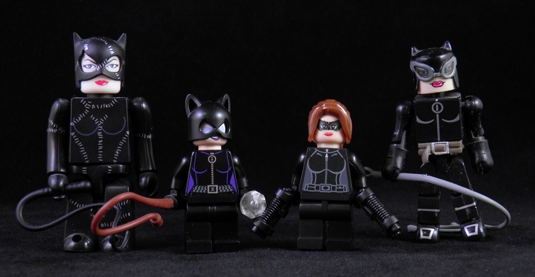 She's Fantastic: Decool BootLEGO - Dark Knight Rises CATWOMAN!