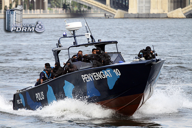 Polis Marin Tingkat Kerjasama Dengan APMM Kawal Perairan Negara ...