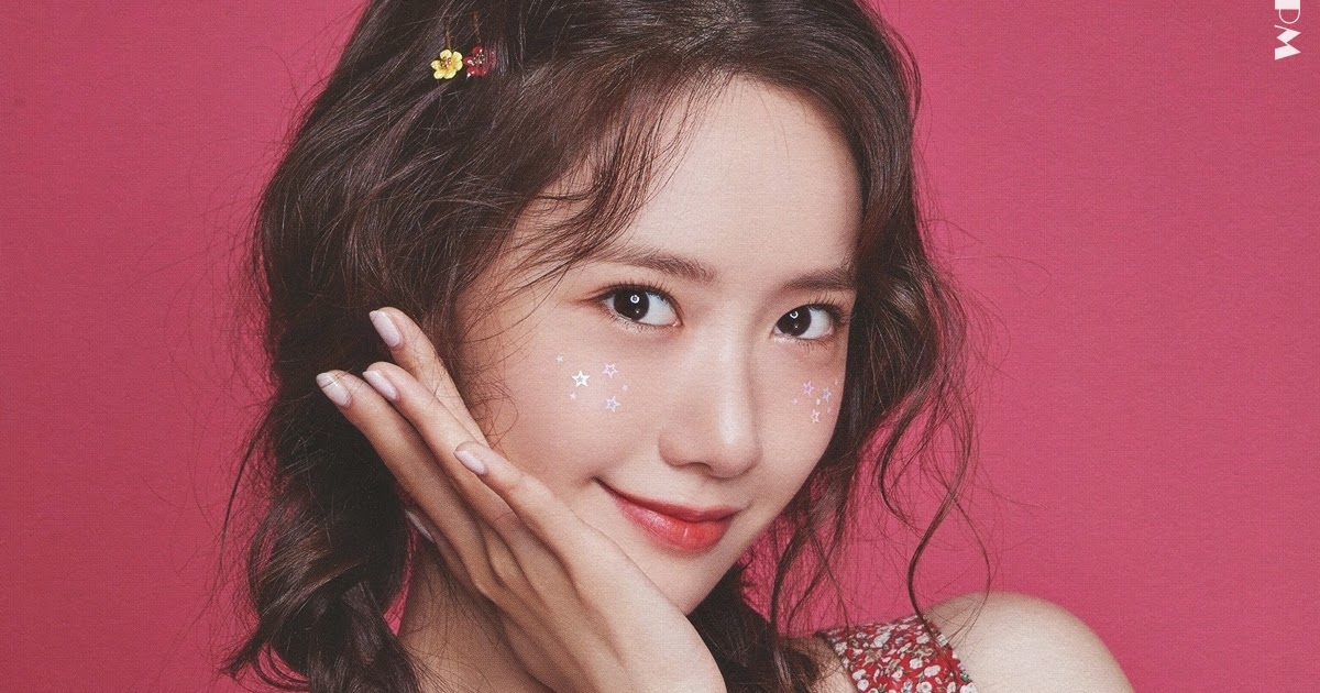 YOONA. Girls' Generation-Oh!GG SEASON'S GREETINGS 2020 - Desk Calendar ...