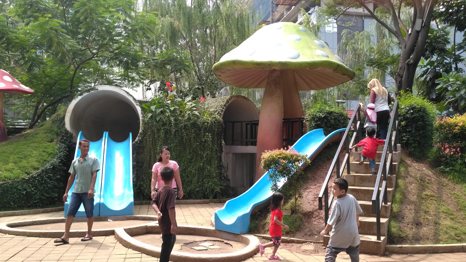 Asyiknya Motret di Taman Potret Kota Tangerang