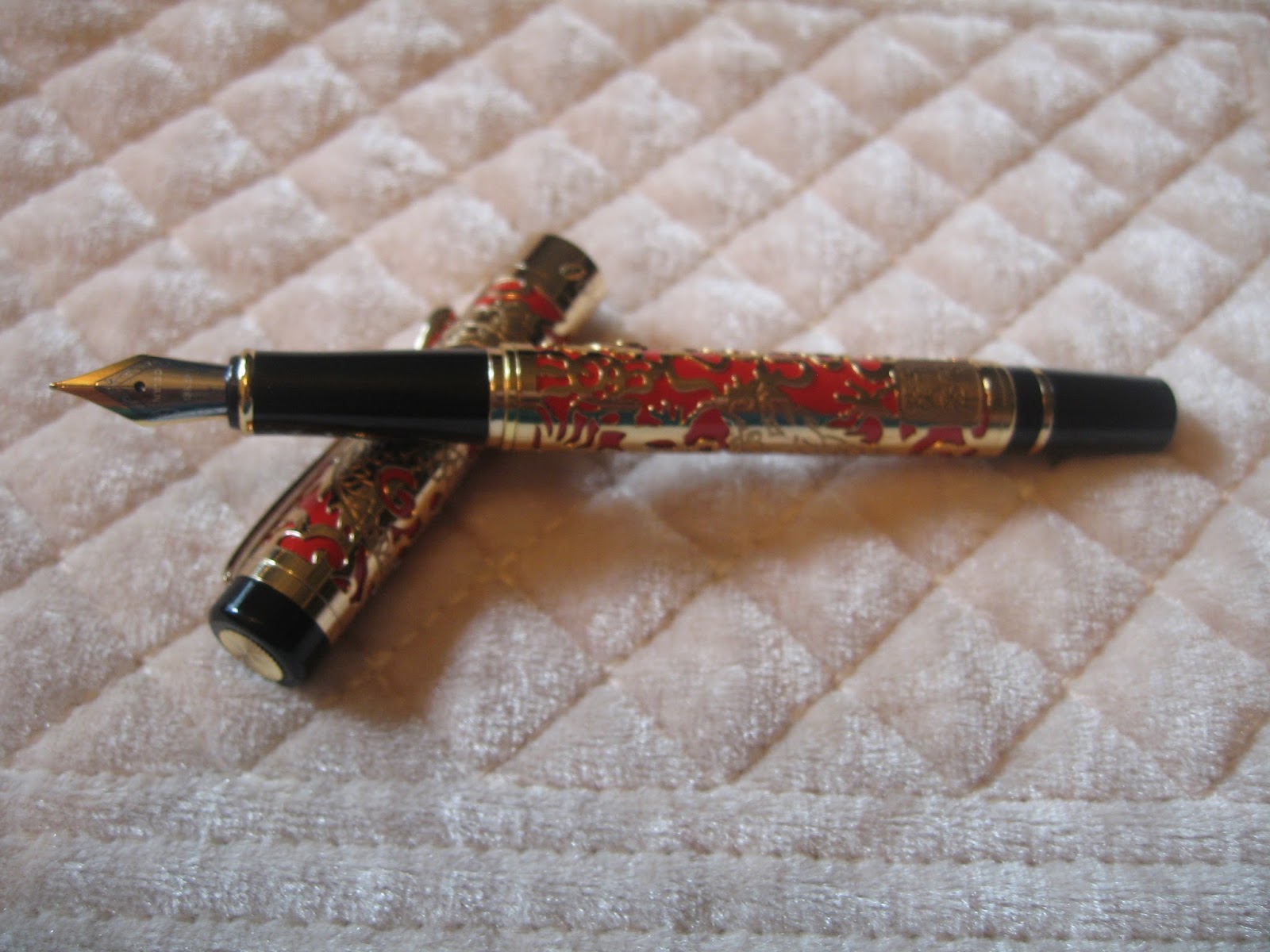 BLURT Blogger: Jinhao Baoer Lemi Hero Fountain Pen & Rollerball Review