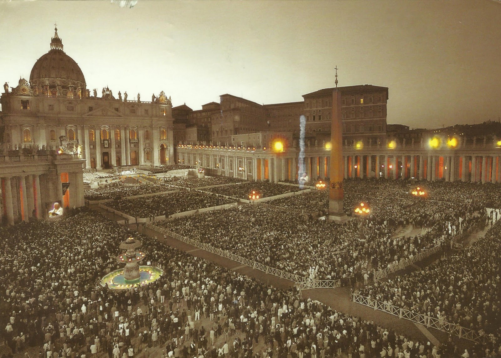 Przypadki Maratońskie: Watykan #1 Wierni na Placu Świętego Piotra