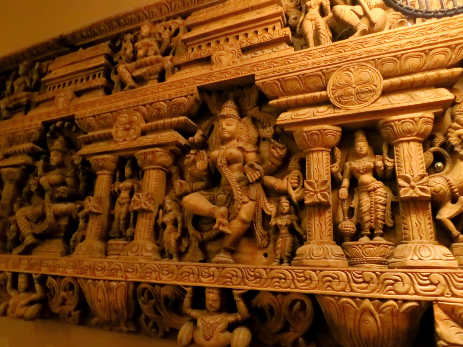 Handicrafts & Decoratives: Handicrafts of Kashmir