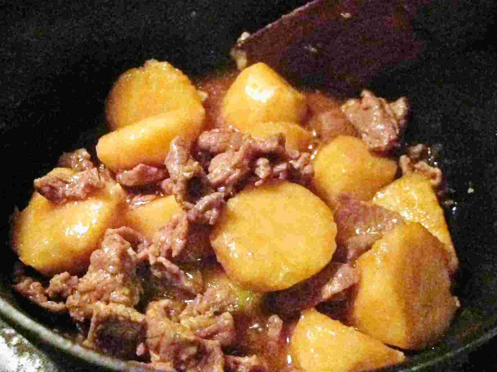 Recipes for Tom: Gyuniku to satoimo no nimono / beef and baby taro ...