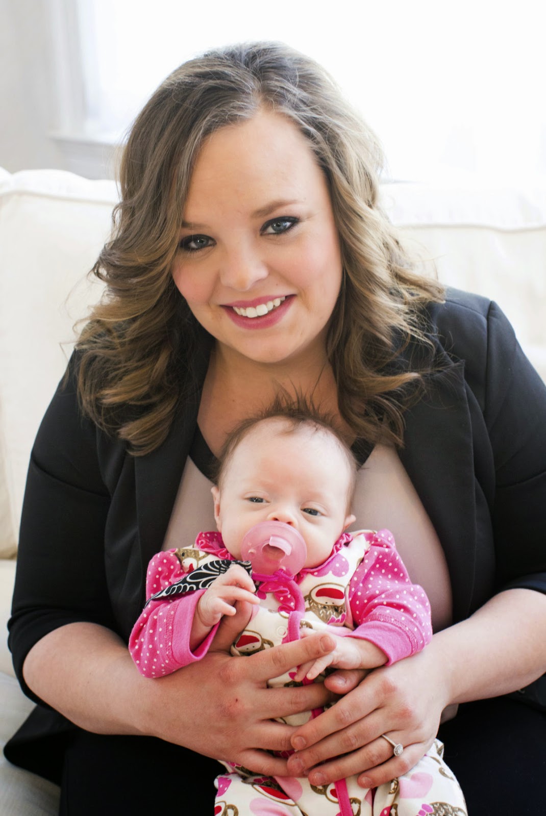 Catelynn Lowell And Fiance Tyler Baltierra Pose With Daughter Novalee ...