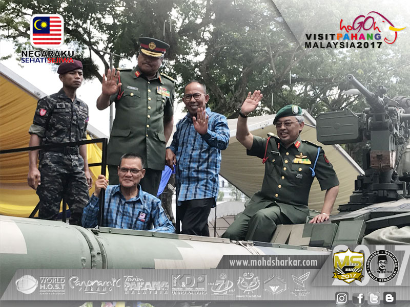 Mohd Sharkar's The Official Blog: Perbarisan Hari Merdeka Peringkat ...