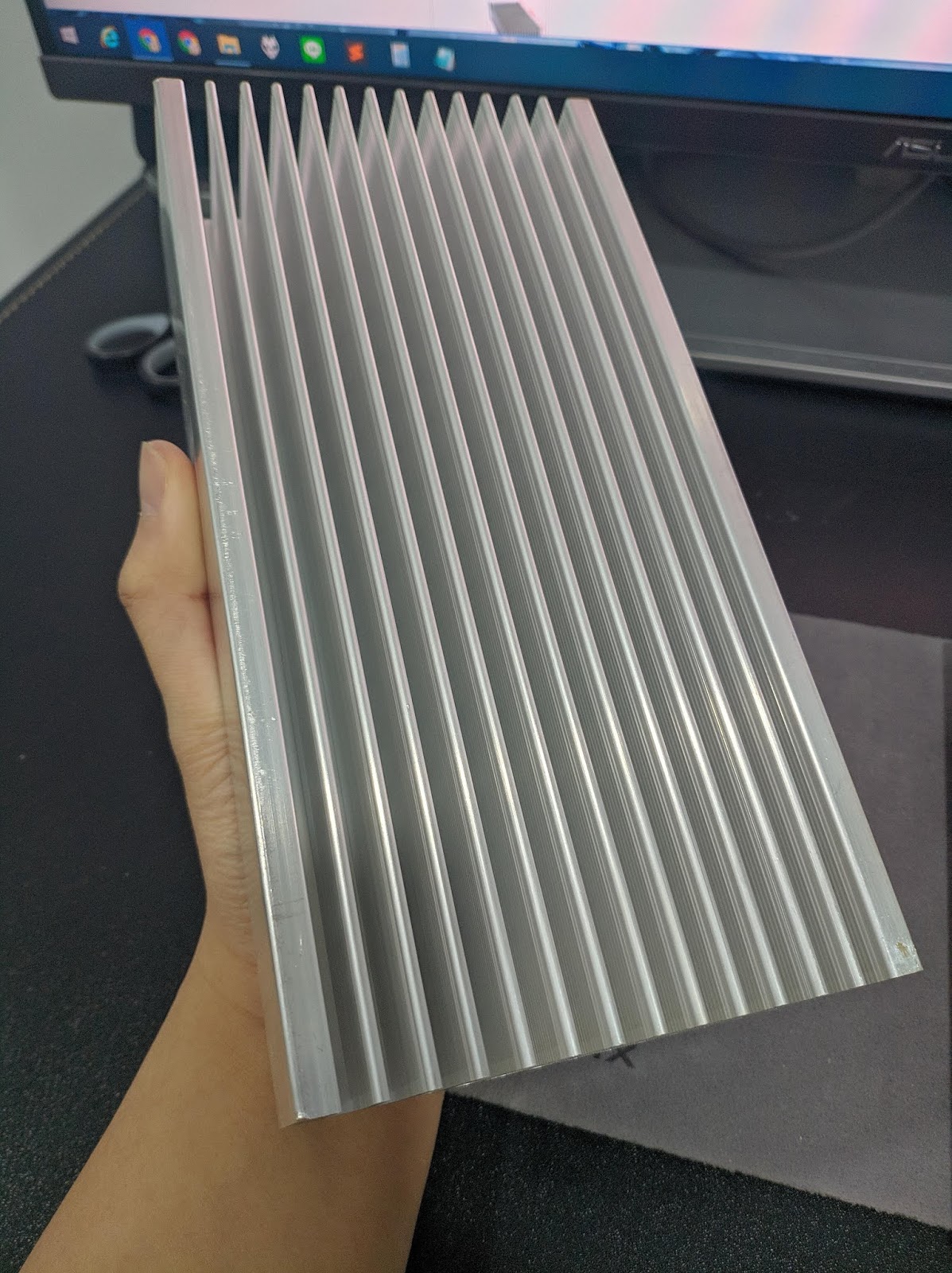 FanlessTech: Hades Canyon fanless mod