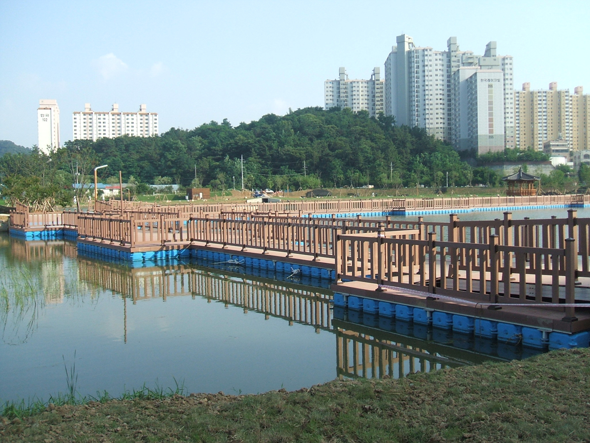 Welcome to NEXT FLOAT: [NEXT FLOAT] Floating Water Bridge application