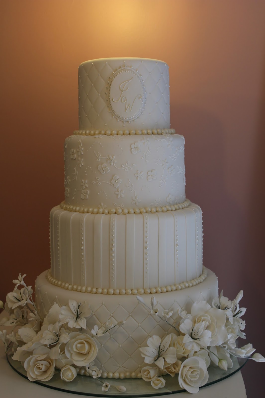 Ana Cake: Clássico com flores