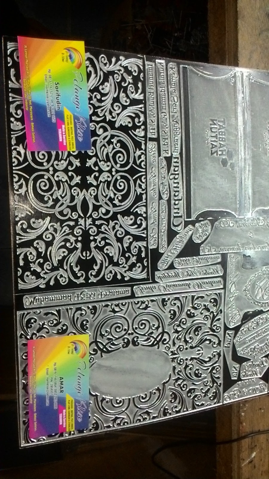 klise poly embos pelangi klise: matras hot print