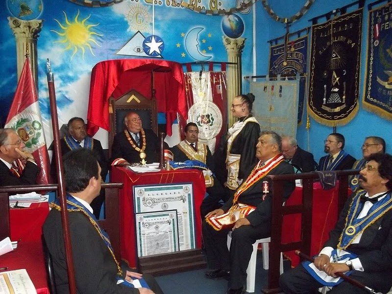 MASON PERU: GRAN LOGIA CONSTITUCIONAL DEL PERU EN MAGNA CEREMONIA ...