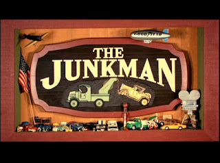 Shameless Pile of Stuff: Movie Review: The Junkman