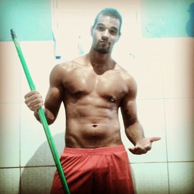 NOVINHOS FAVELADOS ABUSADOS: Maio 2014