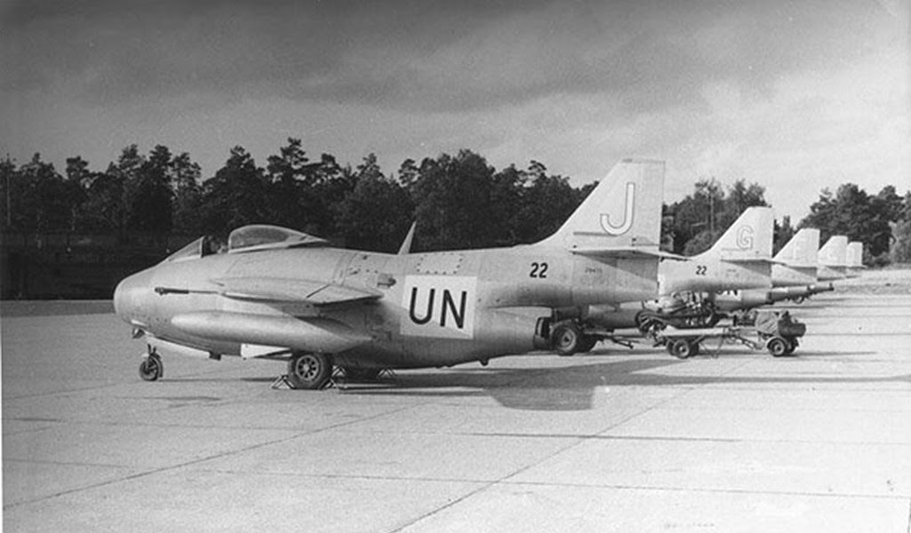 AVIÕES MILITARES: SAAB J 29 Tunnan
