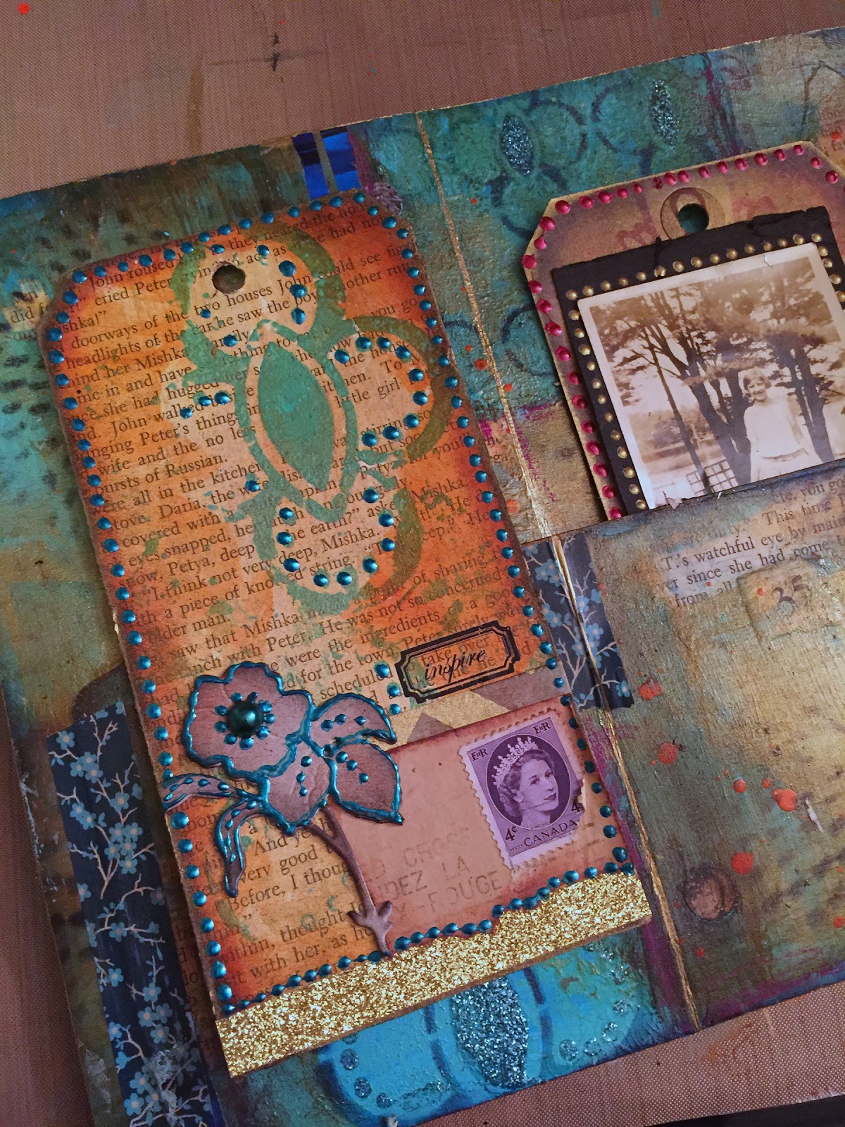 StencilGirl Talk: Gwen's Gems: File Folder Mini Art Journal