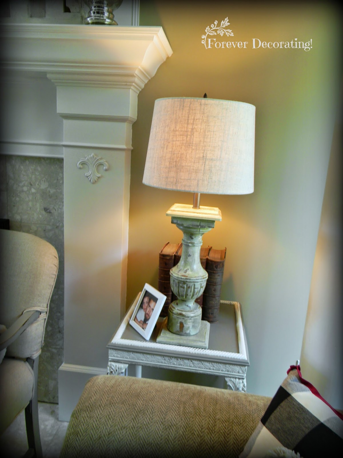 Forever Decorating!: Legs to Lamps